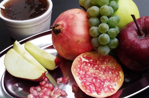 Rosh Hashanah Food Symbolism: 15 Traditional Foods Explained