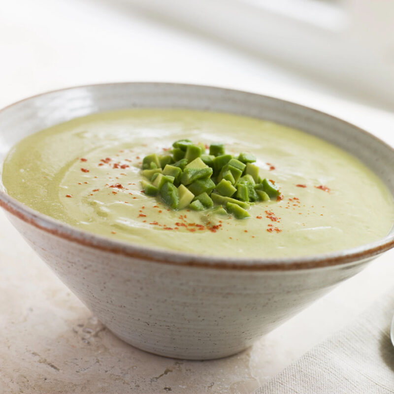 Easy Avocado Soup Recipe: Cold & Creamy